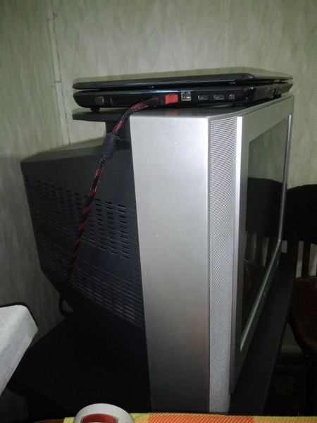 Продам телевизор LG