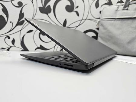 ПРОДАМ Lenovo V15 2024 Офисный Ноутбук Dual-N4020/4GB/256SSD/15.6