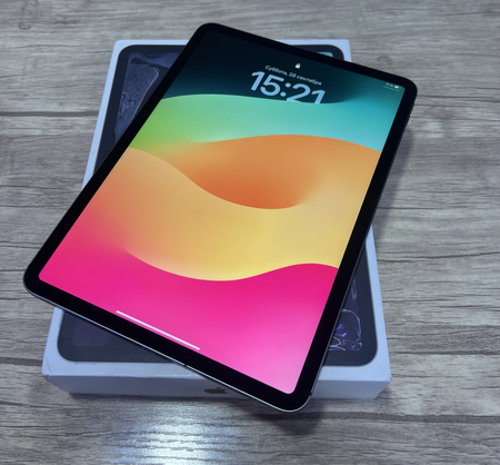 Prodam ipad pro 11 64GB sim kart