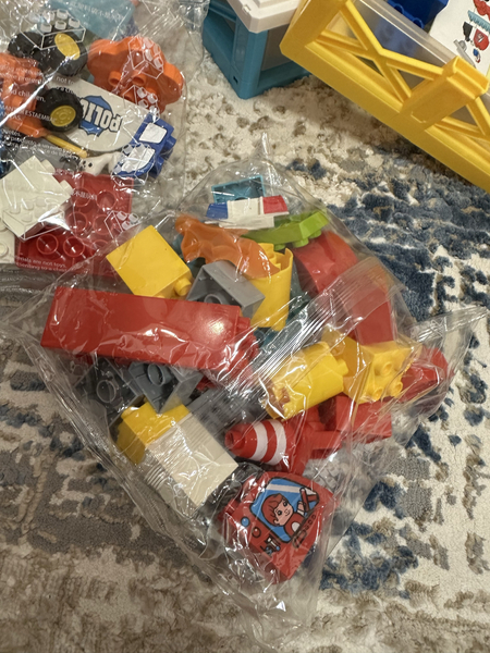 Original lego o’yinchog’i. Sotib olingan paketlaridan ochilmagan