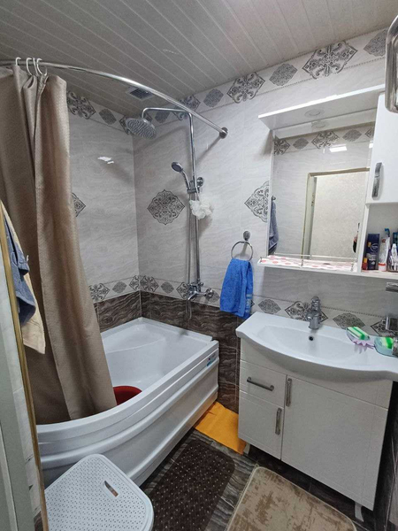 Срочно продам квартиру Юнусабад