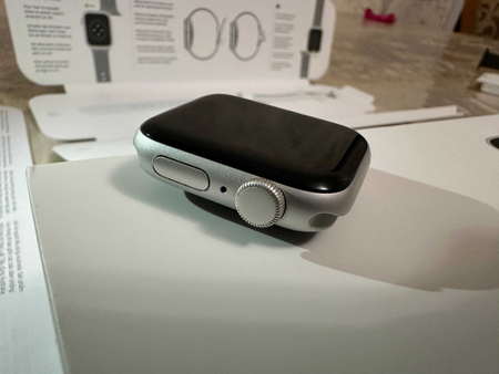 Apple Watch SE 2020 40мм LL/A
