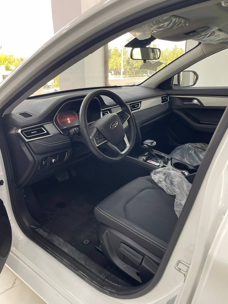 JAC J7  sizni kutmoqda