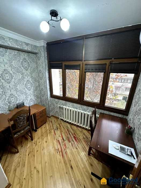 Сдается 4/4/4 квартира в Мирабадском р-не ул.Чимкент (J 993)