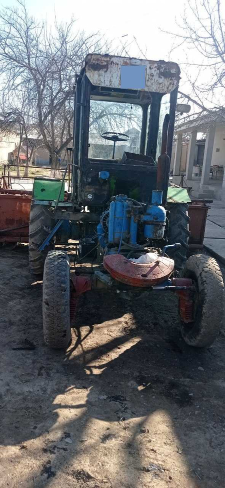 Жатка беда Tрактор т40  сотилади