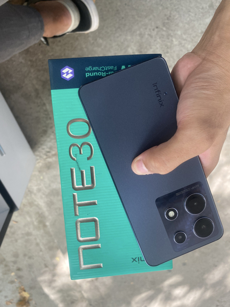 Infinix note 30   16/256 gb