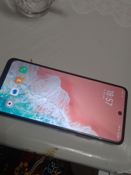 Smart infinix 8. Yangi 4/64 gb