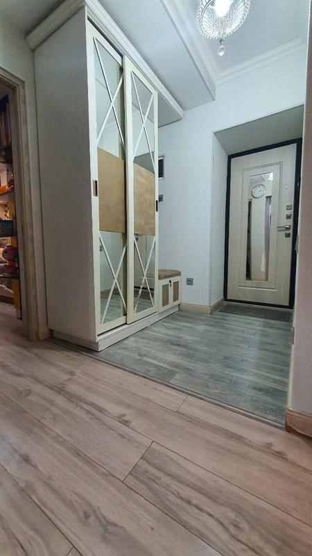 Продаётся квартира 3в4/1/4