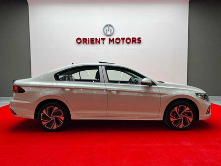 Volkswagen Bora 1.2T Top option с НДС