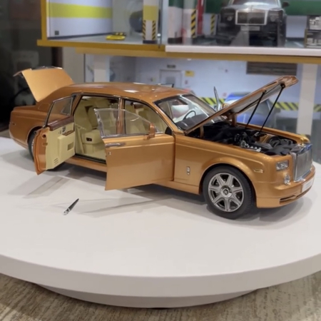 Модел 1:18 Mersedes Brabus 850