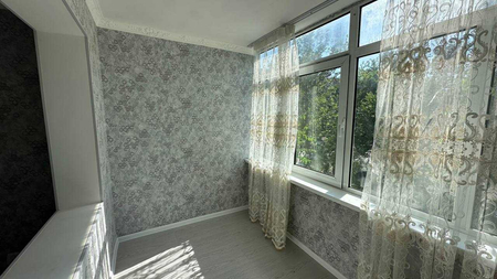 Срочно продаётся 2х комнатная квартира с хорошим ремонтом Ор: Школадка
