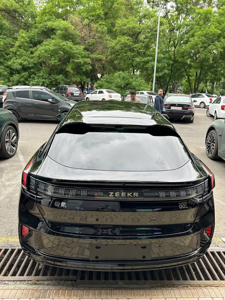 Zeekr 001 you z sport