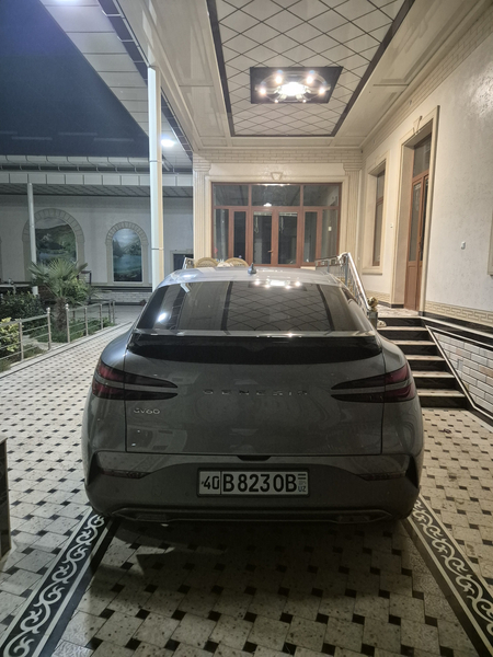 GENESIS GV60 сотилади