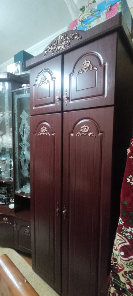 Продам стенку не дорого, Stenka sotaman, arzon bahoga