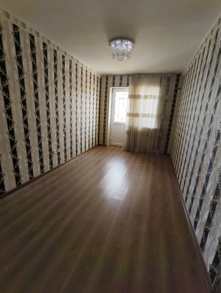 Продаётся 3х комнатная квартира. Сергели. 5а.