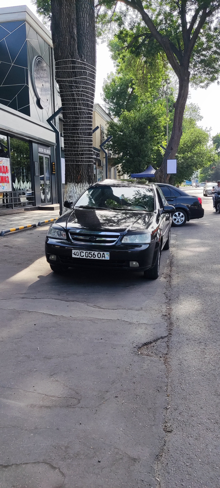 Lasetti sotiladi 1.8 barter bor