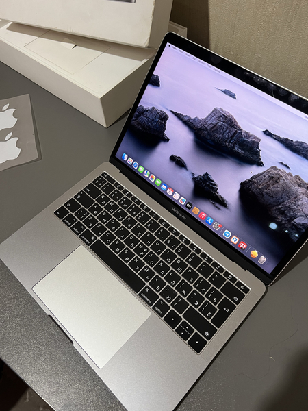 MacBook Pro 13 inch I5