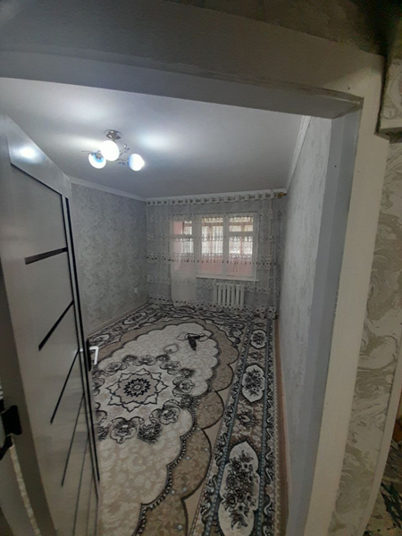 Gorgaz ,Saodat oldida 4qavatlik panel domning 1-qavatida, 2xonalik kva