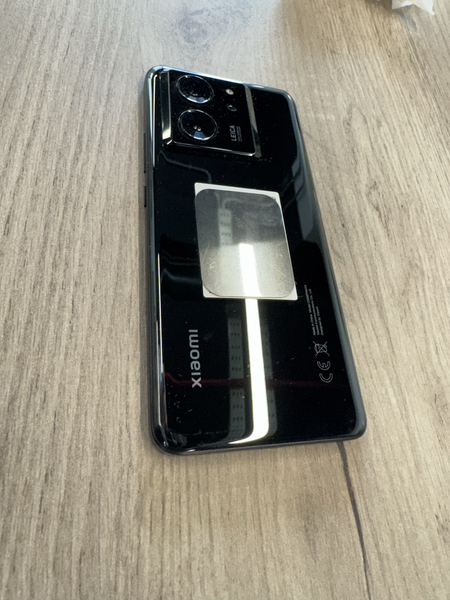 Срочно продам xiaomi 13t 12/256 black