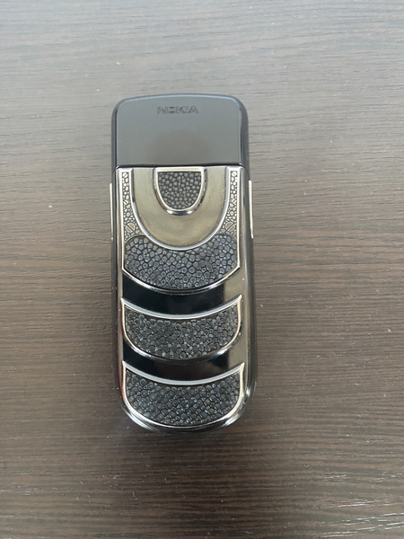 Nokia 8800 King Arthur