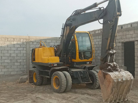 ЭКСКАВАТОР Колёсный 1998 й Toshkentda tayor 
Samsung 135 . Ковш 0.7m3