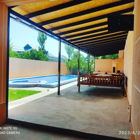 Oilaviy Oqtosh dacha. Quyoshga yaqin joyda