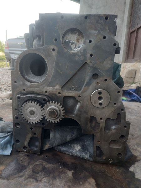 Экскаватор погрузчик B90B матор запчастлари