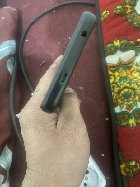 Bq telfon sotiladi