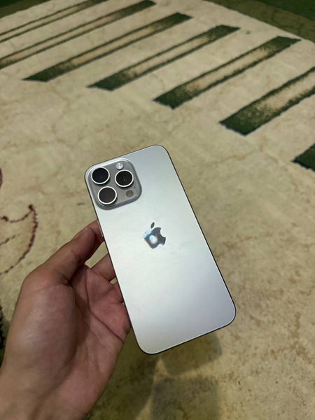Iphone 15 pro max ideal