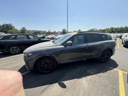 Voyah free 318 new restayling titanium grey 2025 model nalichiyada