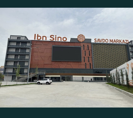 Ibn sino stroy mart dokon sotiladi srochno