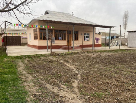 Xovli sotiladi srochna