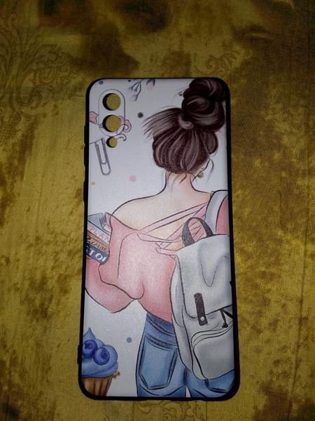 Продается новенький,модный чехол для  телефона Samsung Galaxy AO2.