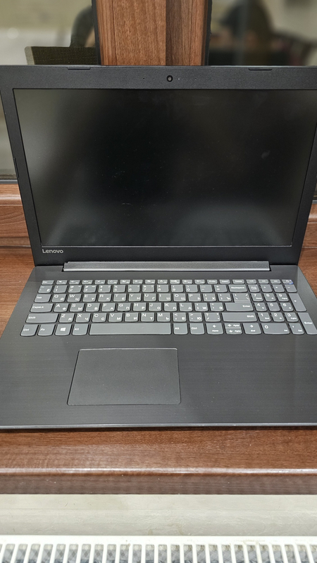 Noutbook Lenovo black