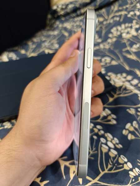 Продам iphone 15 plus