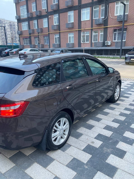 Lada Vesta SW 19 автомат