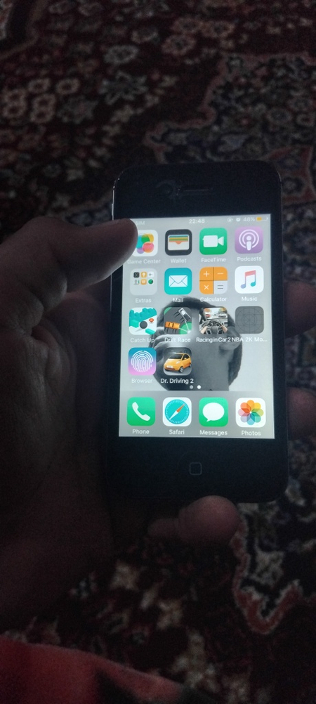 IPHONE 4  obmen ham bor telga qarab