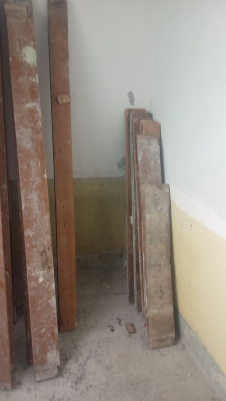 Poldan chiqqan tahtalar