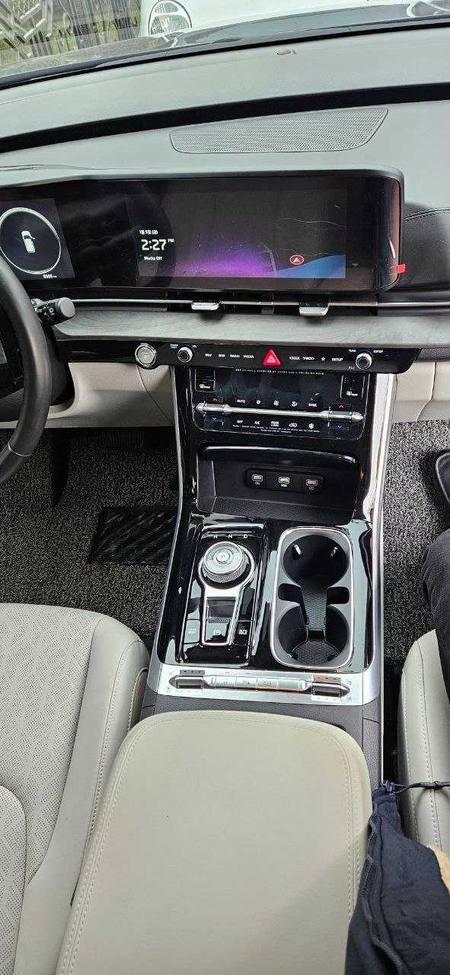 Kia Carnival 3.5  9 seats