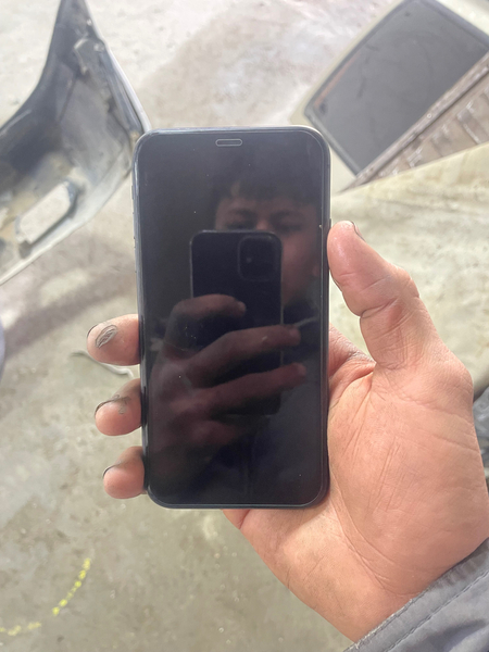 iPhone 11 63 gb lik