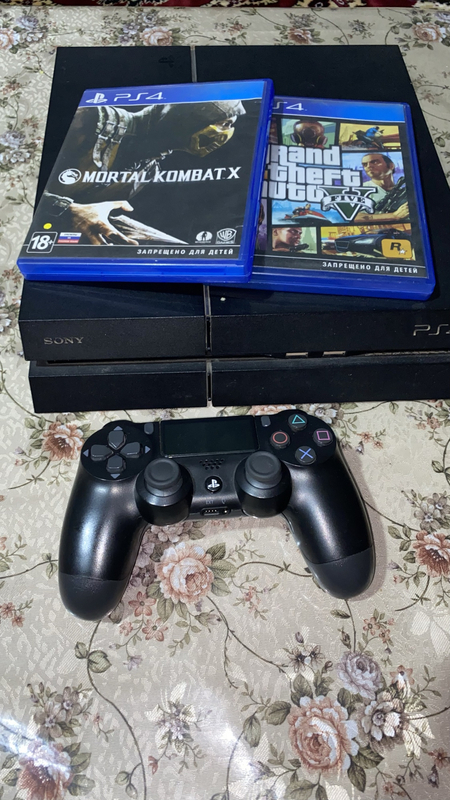 Ps4 srochna sotiladi narxi 2mln