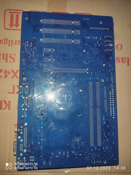 Materinka plata DDR2/DDR3