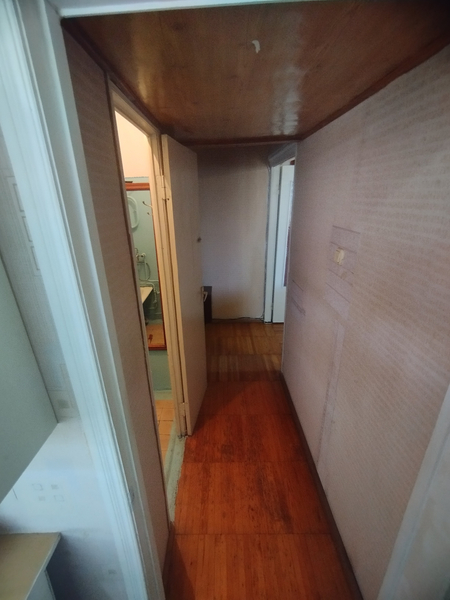Продается 1 ком квартира Карасу-6 базарчик 40-м²