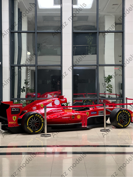 Макет болида Формула один Феррари F1