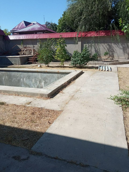 Dacha sotiladi 8.22 sotix
