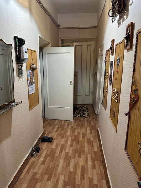 Чиланзар 1 квартал, Аллея Гагарина высокопотолочка 3/2/4, балкон 2х7