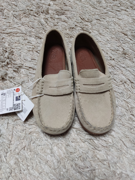 Замшевые лоферы новые Zara