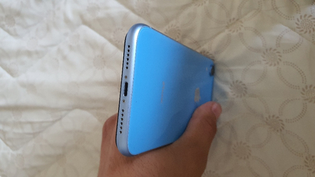 Iphone XR 64 lik 2 mln bitari