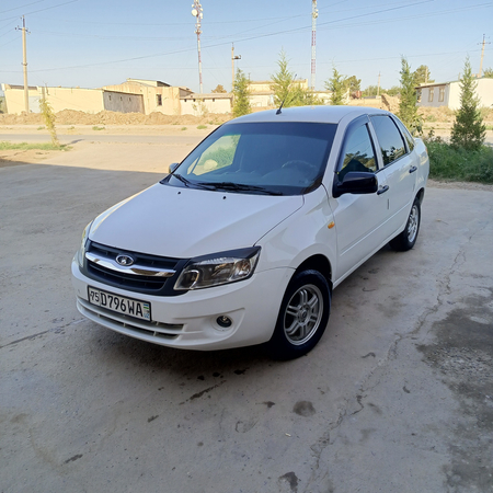 Lada Granta 2013 Dexqonni moshinasi