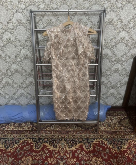 Женские платья